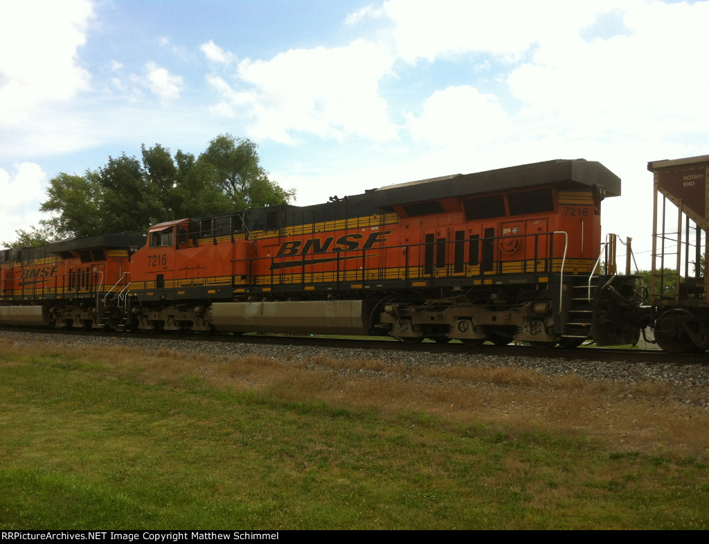 BNSF 7216